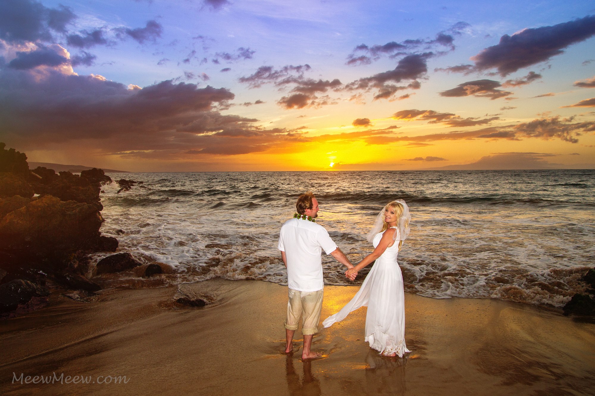 Maui Beach Wedding: Deborah & Andrew | Makena Weddings